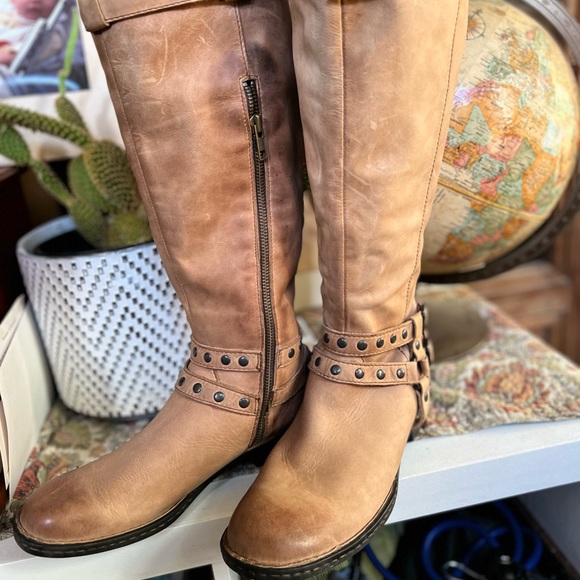 Born | Shoes | Born Brand Leather Knee High Zipper Boots | Poshmark